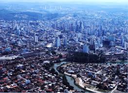 Prefeitura de Divinópolis - GO lança concurso com 73 vagas!