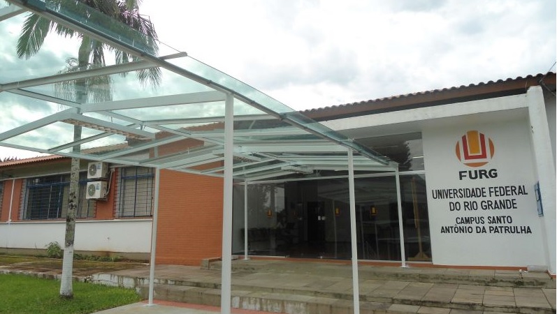 Concurso FURG: saiu edital! Vagas para ensino médio!
